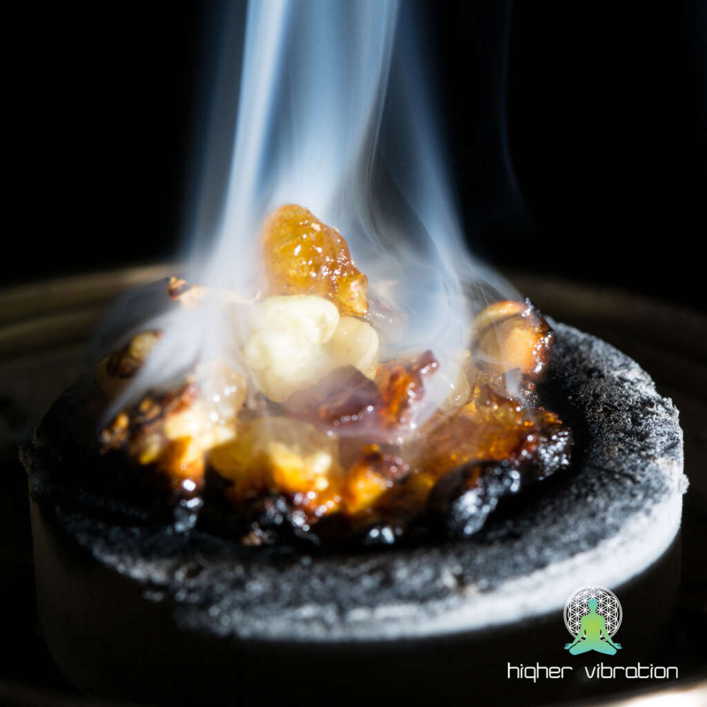 Smolna kadila, Smolno kadilo, smola (VEČ VRST: sandalovina, kadilo ...