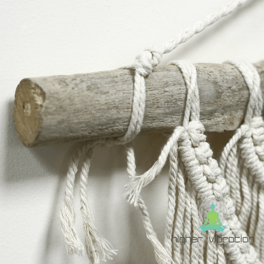 Makrame stenska dekoracija - TRIJE VALOVI - Višja Vibracija